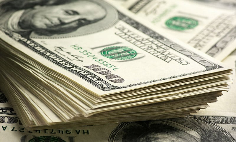 El dólar no para de subir y se disparó cerca de los 42 pesos