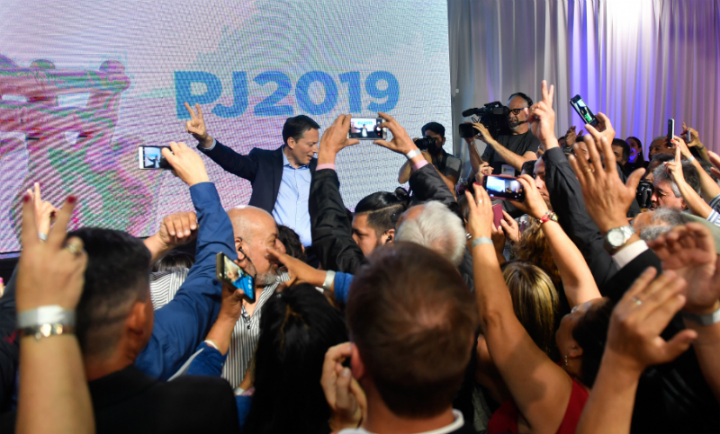 Gray asumió la presidencia del PJ bonaerense