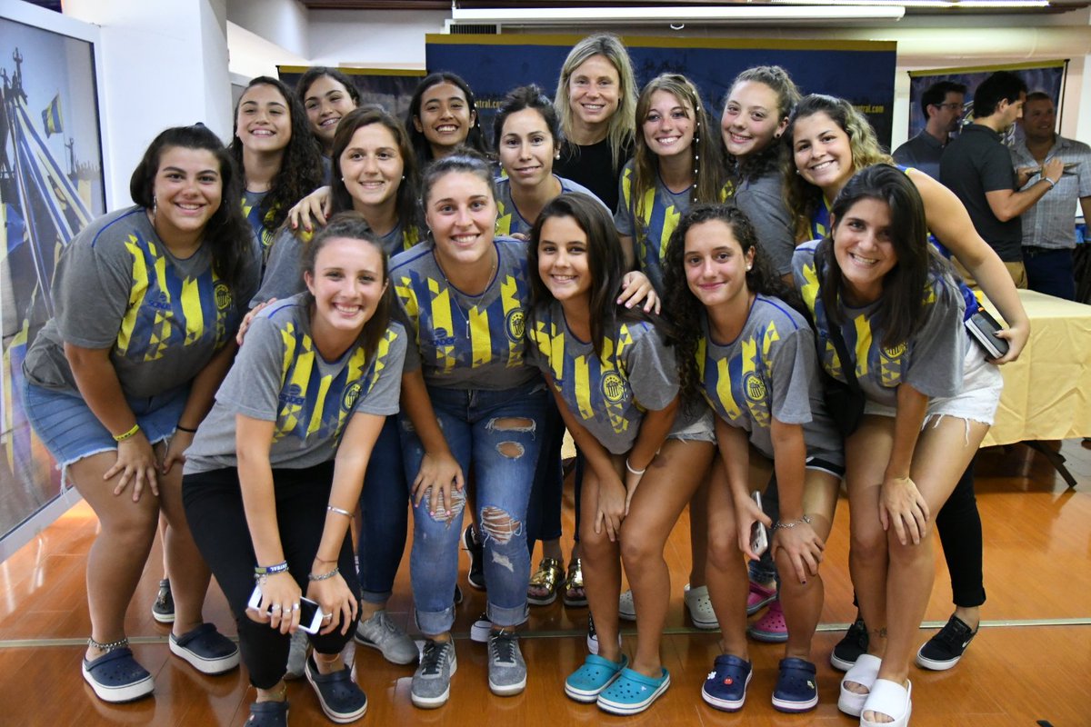 Ayelén Stepnik coordinará el hockey sobre césped en Central