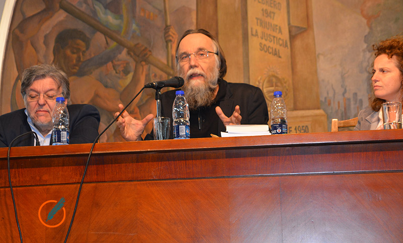 Aleksandr Dugin en Argentina: «Nada puede frenar la transición hacia el ...