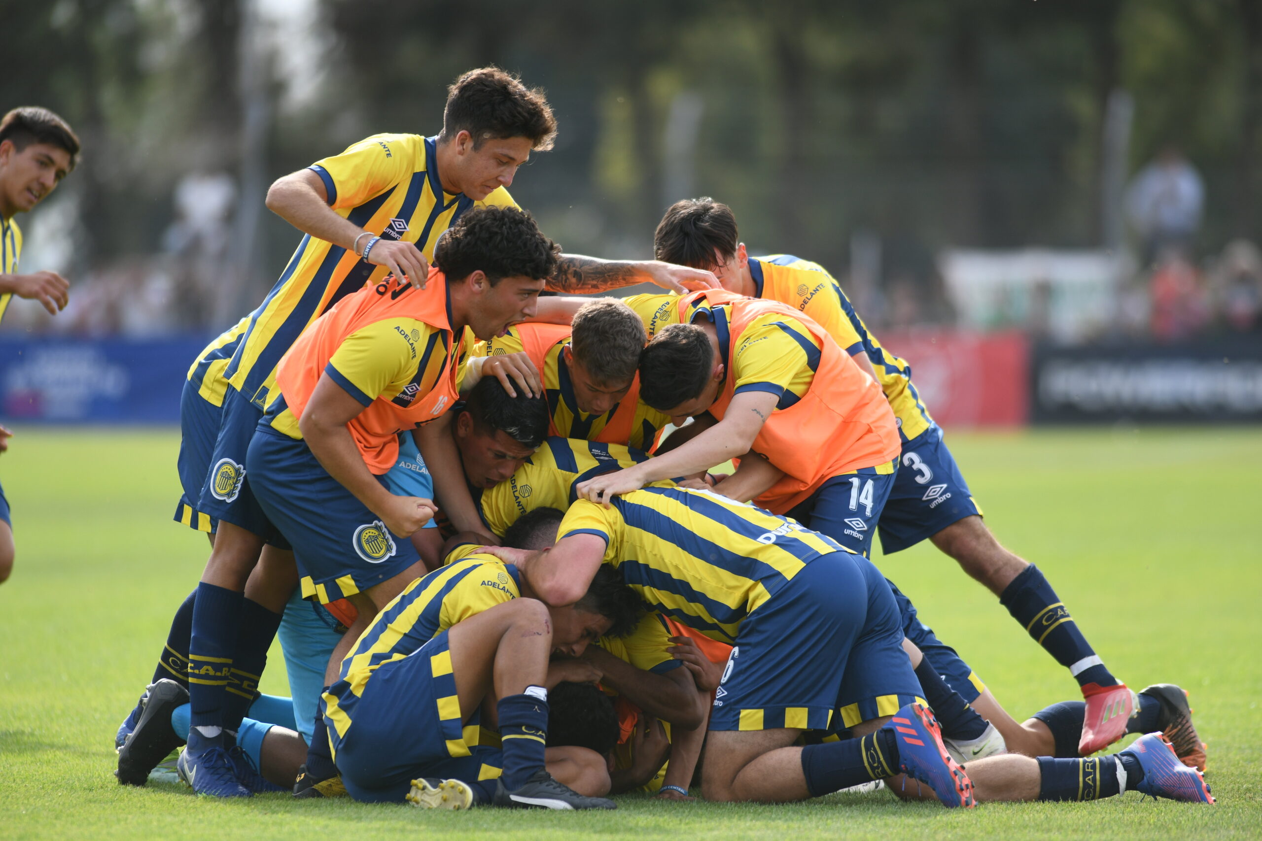 Central se clasificó a las semis de la Copa Santa Fe